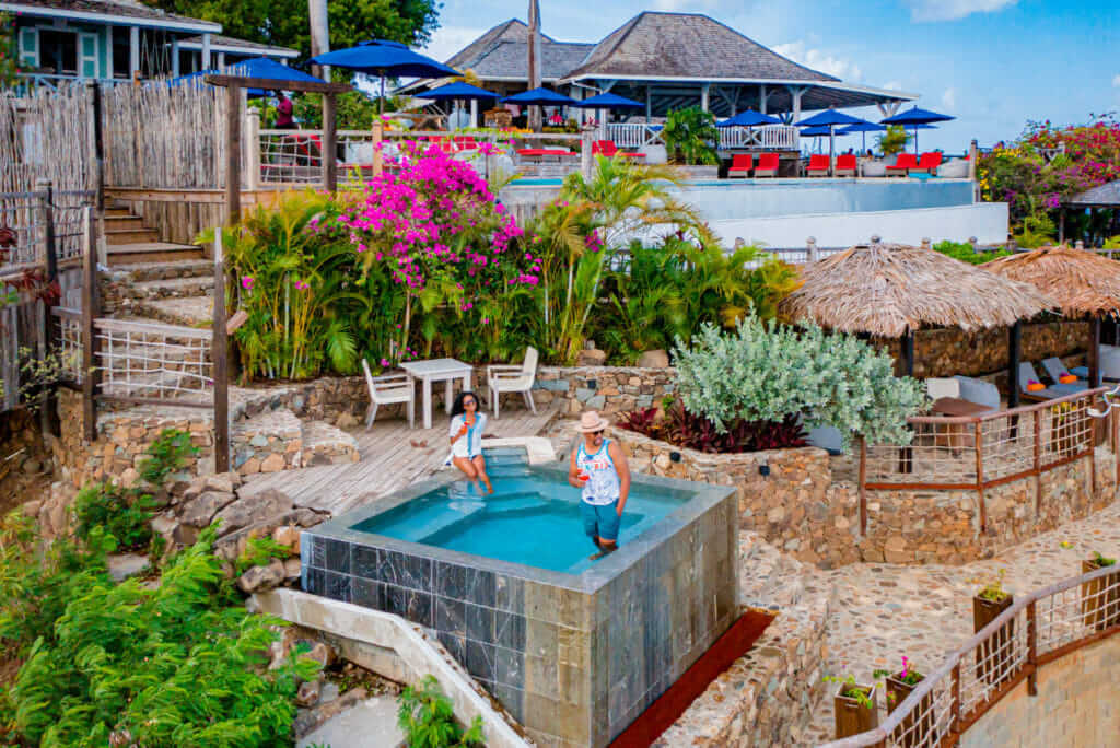 Special Offers – Cocobay Resort